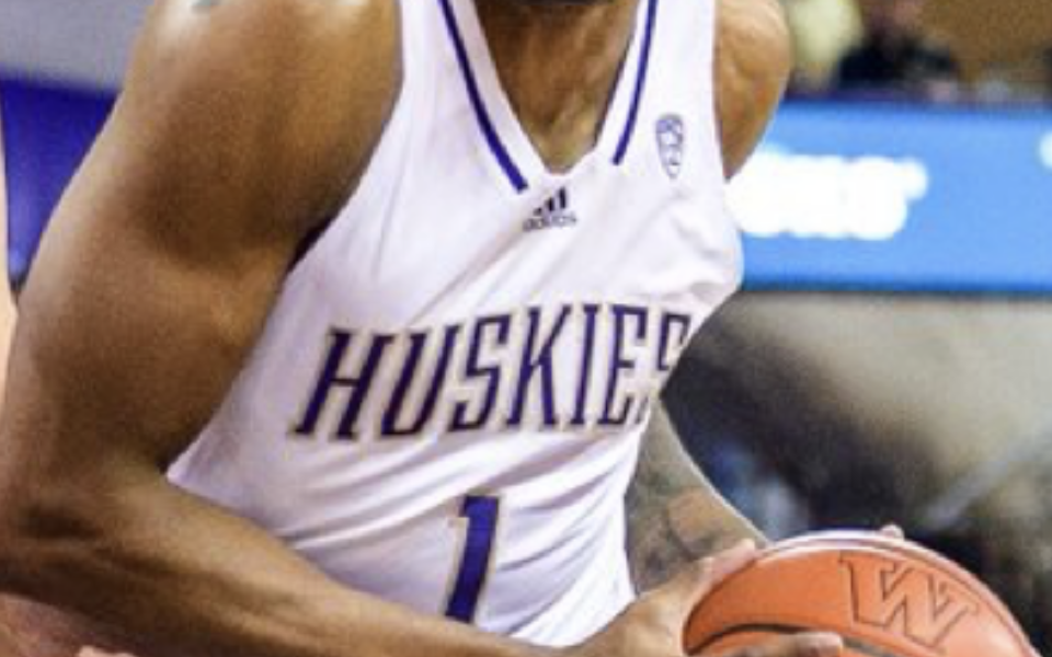 Washington Men’s Hoops Take the Long Way Home, Win in OT – Realdawg.com