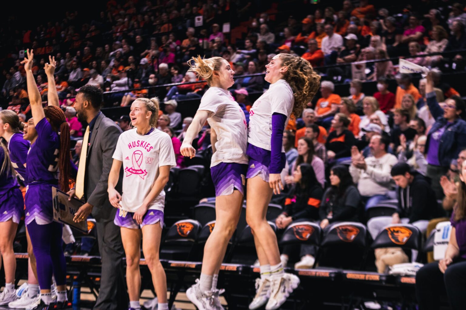 Washington Women’s Hoops: Split Oregon Trip, Await LA Schools ...